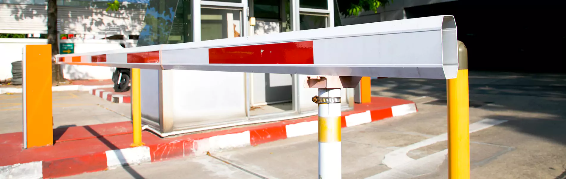 Automatic Vehicle Barrier Installation Farewell - Professional ...